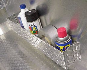 Spray can rack